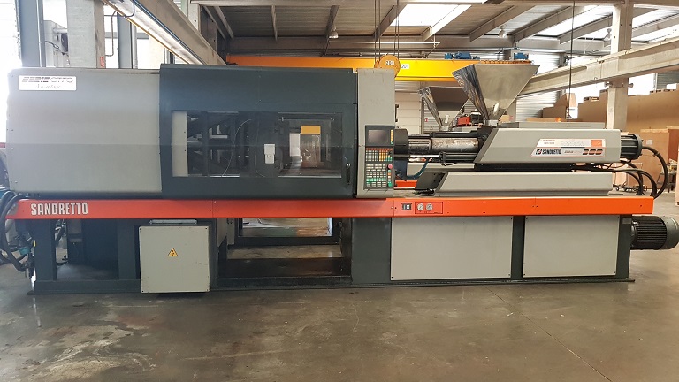 PRESSE A INJECTER 300T SANDRETTO - Equip Industry - Machines ...